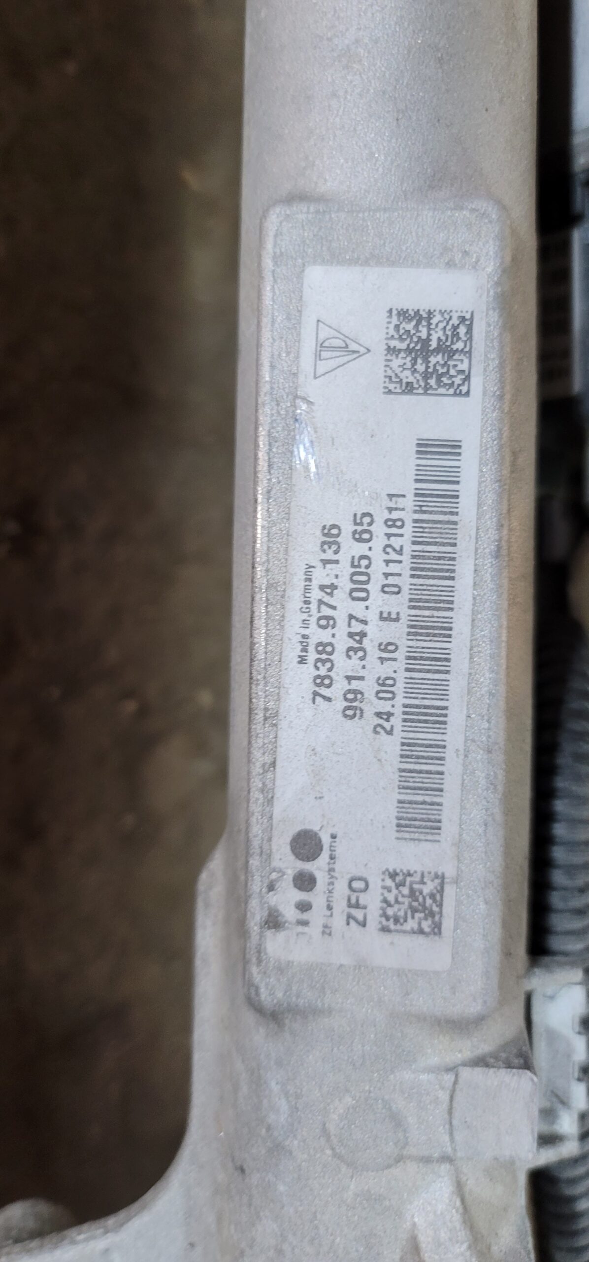 Porsche Cayman Steering Box - Spring Auto