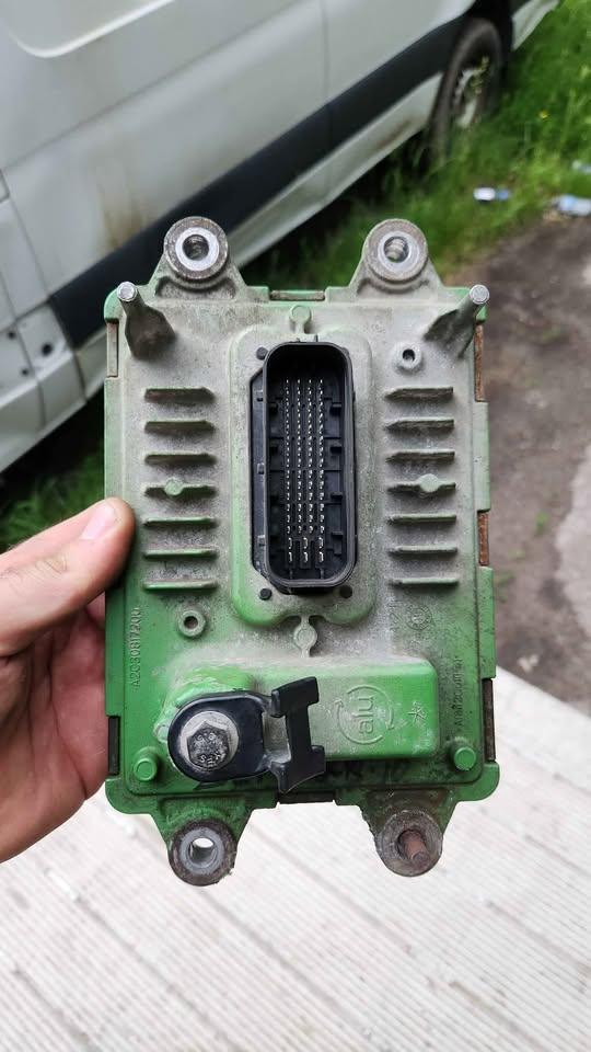 Mack & Volvo DPF DEF Computer cpu - Spring Auto